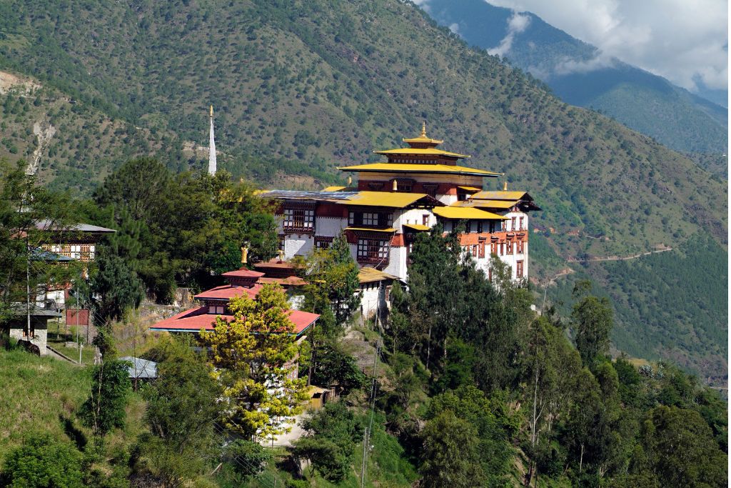 Bhutan: The First Carbon Negative Country In The World | Earth.Org