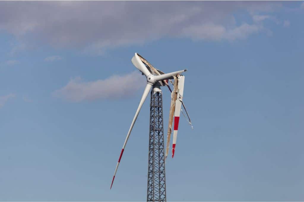 Can We Recycle Spent Renewable Energy Infrastructure? | Earth.Org