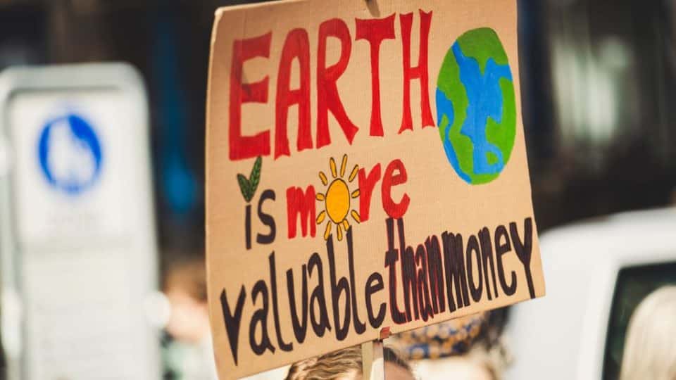 Policy & Economics | Earth.Org