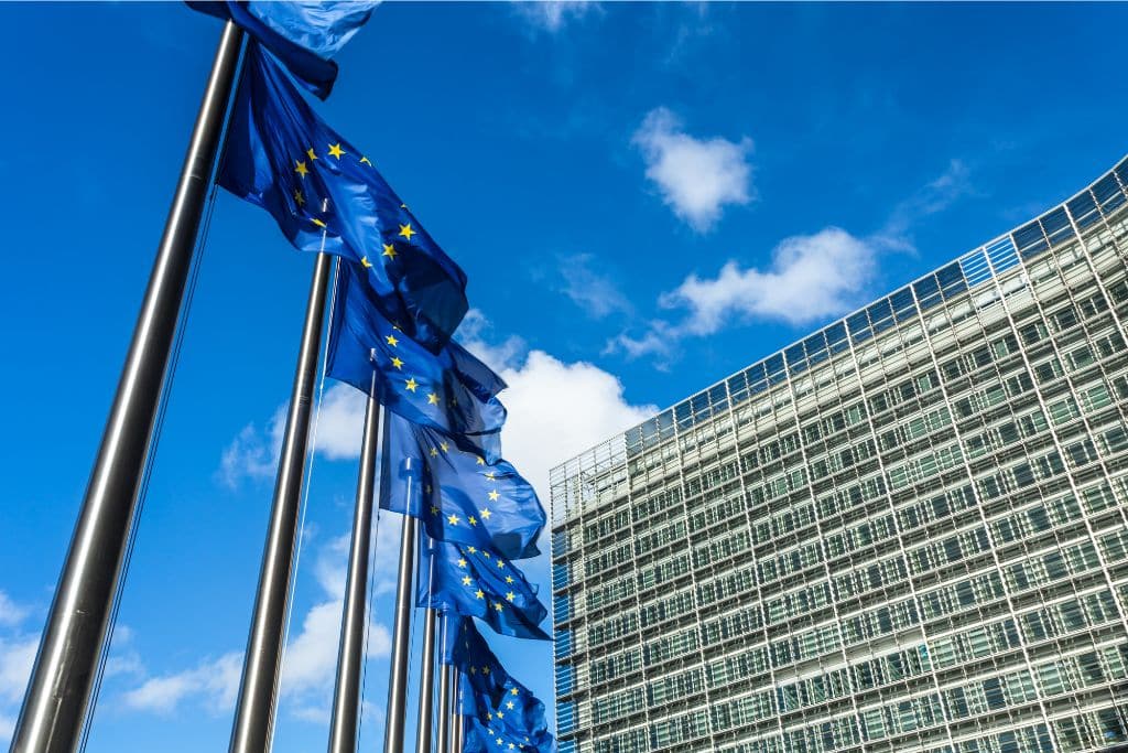 EU Approves Ban on Sales of Gas-Powered Cars by 2035, Sets Weaker ...
